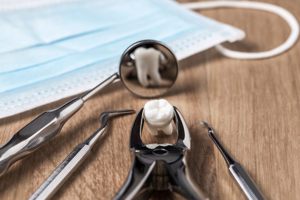 Post-Op Perfection: 4 Tips for Tooth Extraction Recovery | Peery ...